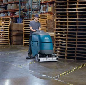 Tennant T5 scrubber with ec-H20 - PowerVac