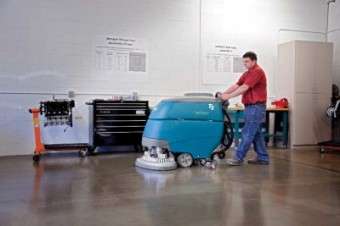 Tennant T5 scrubber with ec-H20 - PowerVac