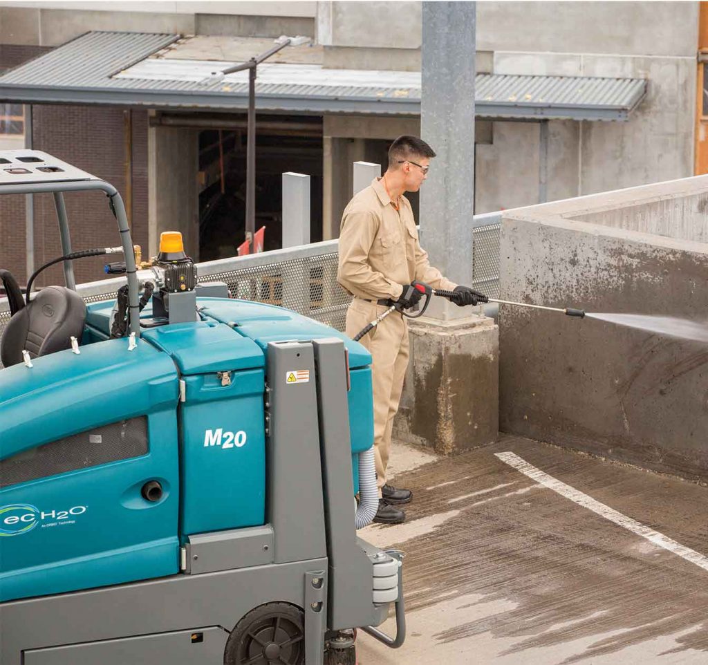 Tennant M20 Ride on Sweeper Scrubber - PowerVac